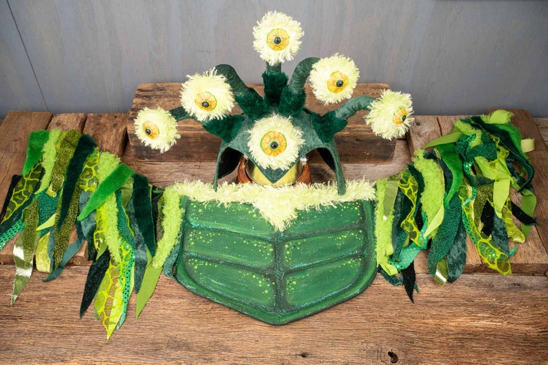 Green Eyed Monster - Halloween Costume for Mini Horse With Multi-eyed ...