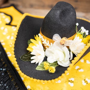 Bumble Bandit Cowboy Set With Hat, Fringed Shawl and Tail Fascinator - Etsy