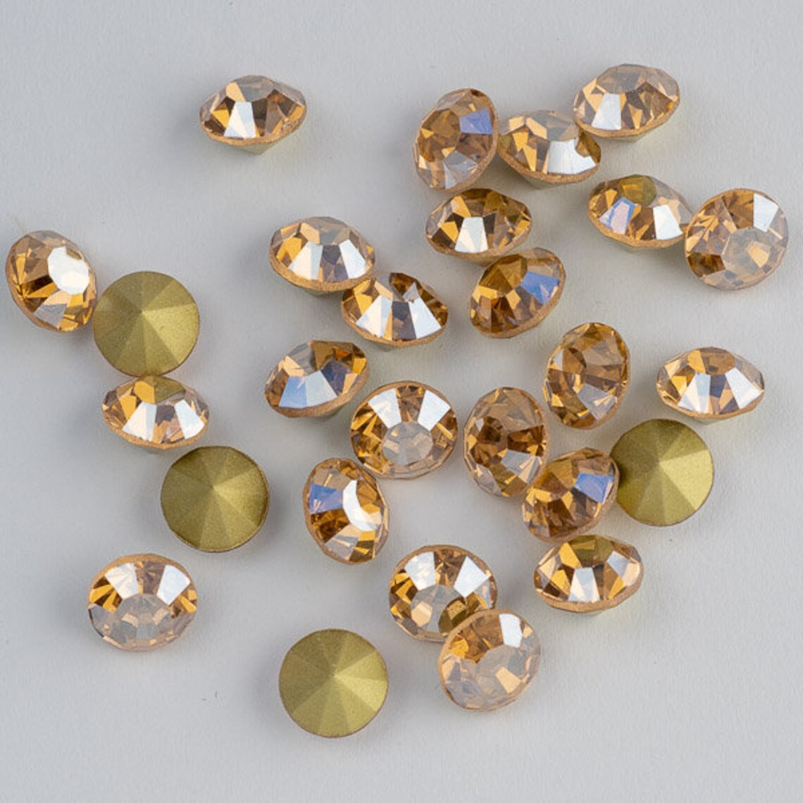 Beautiful Crystal Stones of 8 Mm Chatons Faceted Rhinestones, Costume ...