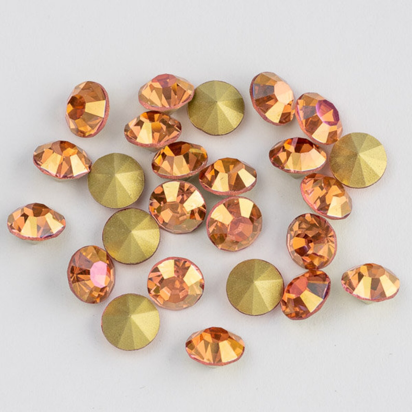 Beautiful Crystal Stones of 8 Mm Chatons Faceted Rhinestones, Costume ...