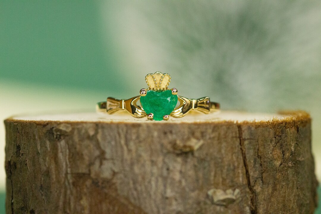 14K Real Gold Emerald Celtic Claddagh Ring, Heart Cut Emerald Ring ...