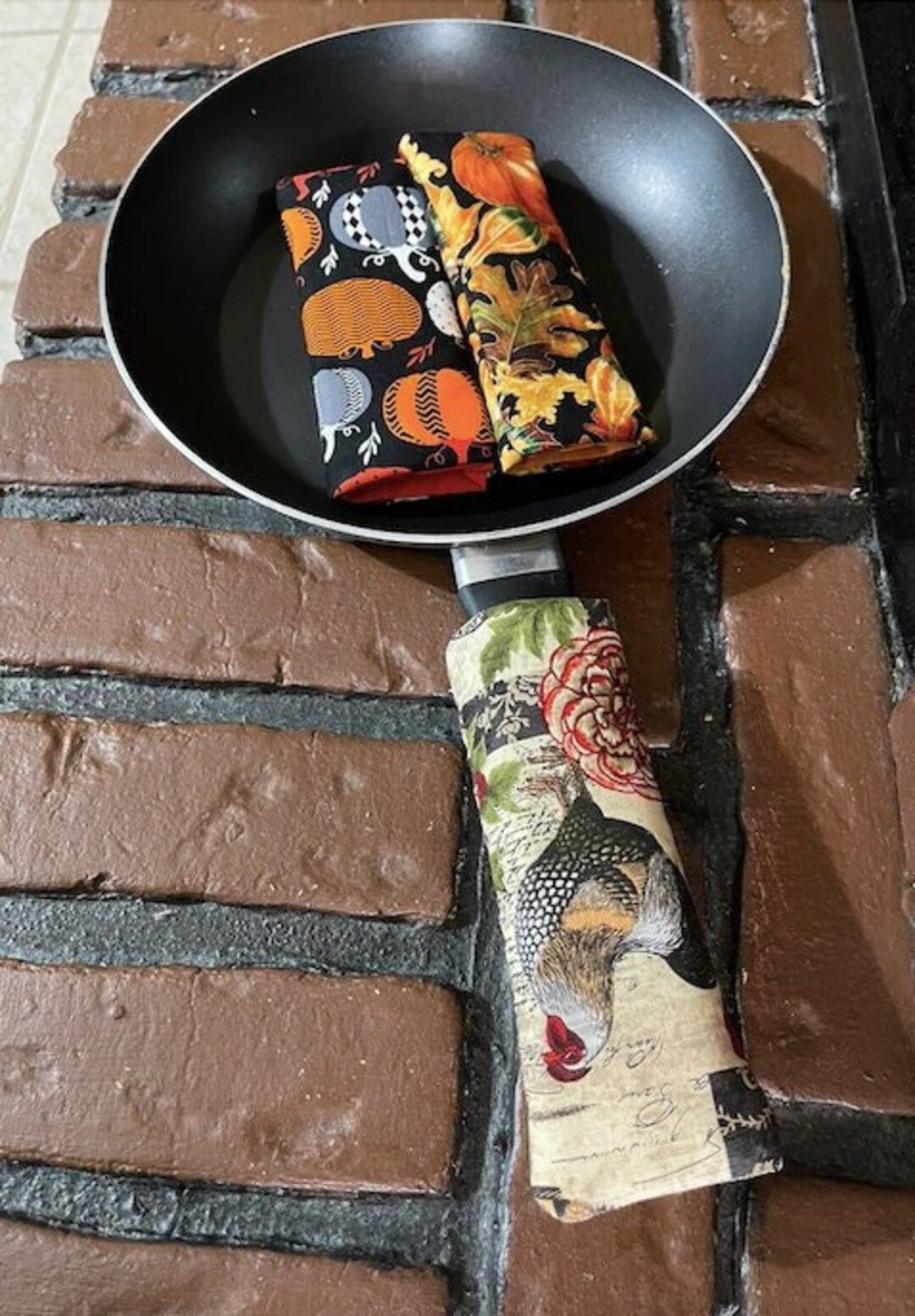 Insulated Iron Skillet Handle, Pan Handle Cover (handmade), Unique ...
