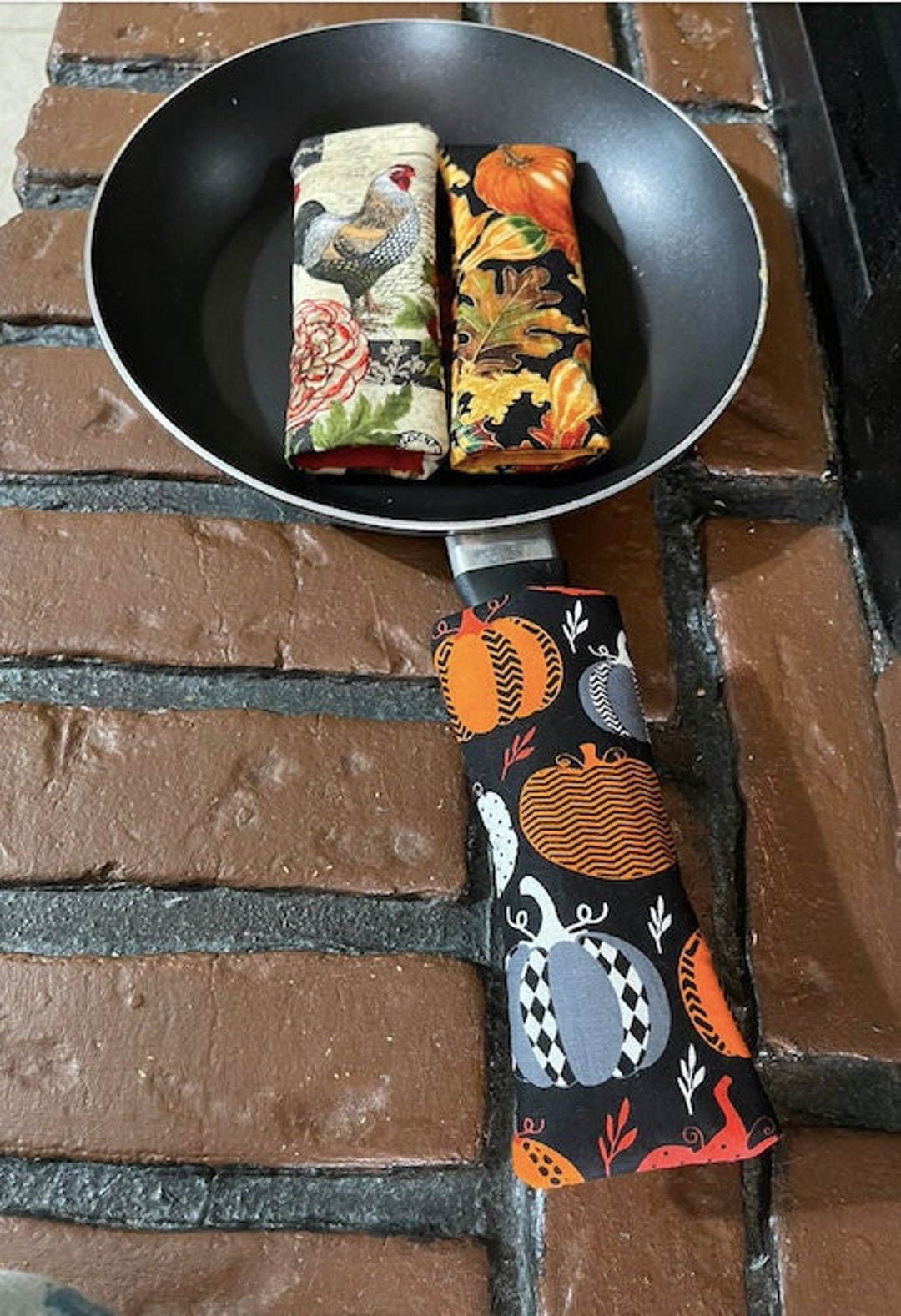 Insulated Iron Skillet Handle, Pan Handle Cover (handmade), Unique ...