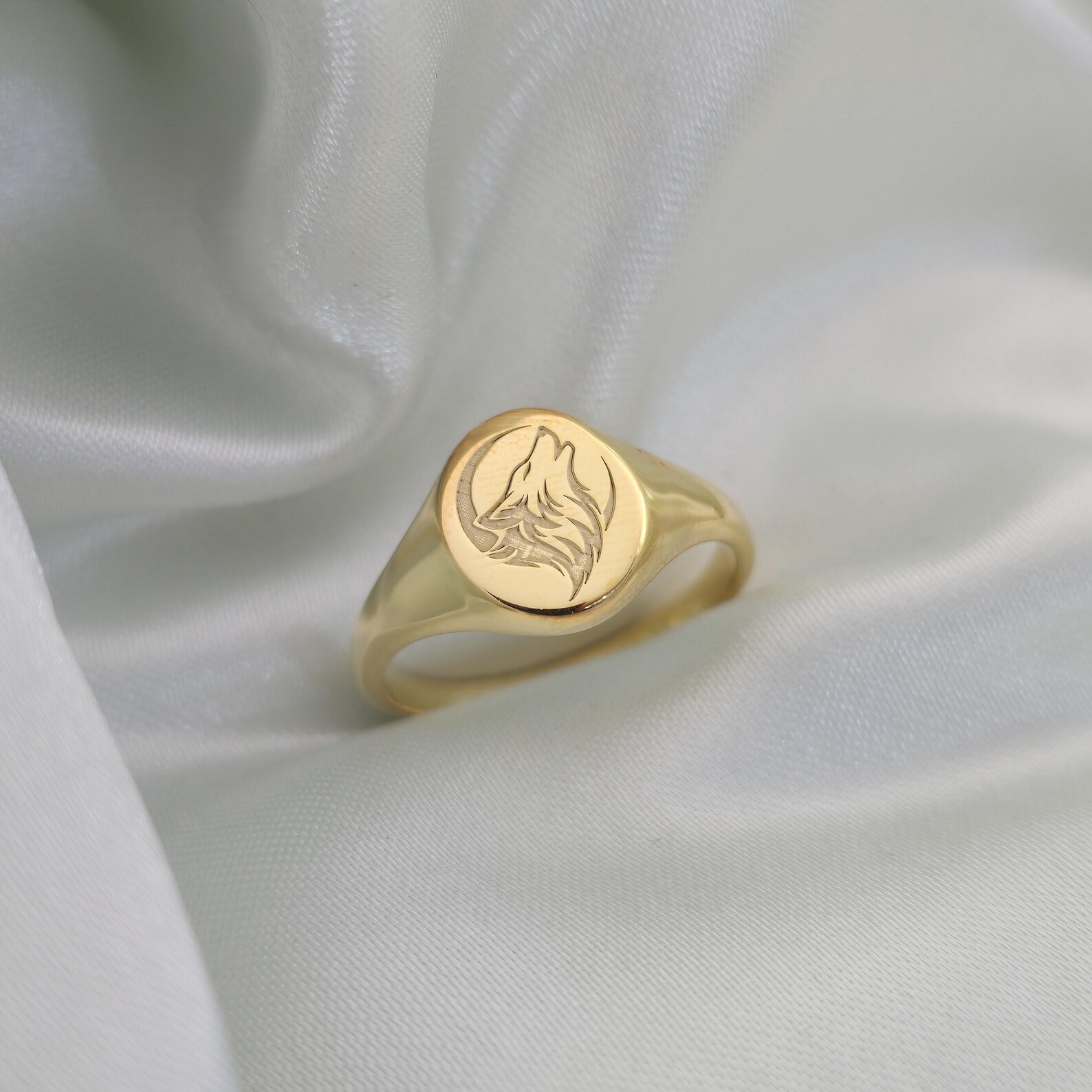 14K Gold Wolf Signet Ring | Personalized Jewelry | Howling Wolf ...