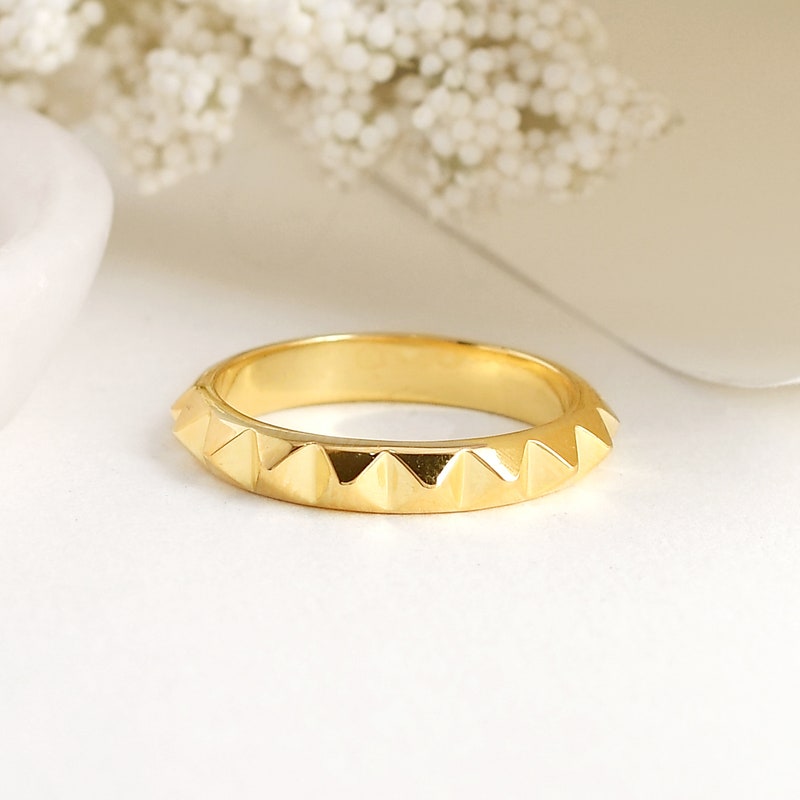 Silver Pyramid Ring - Etsy