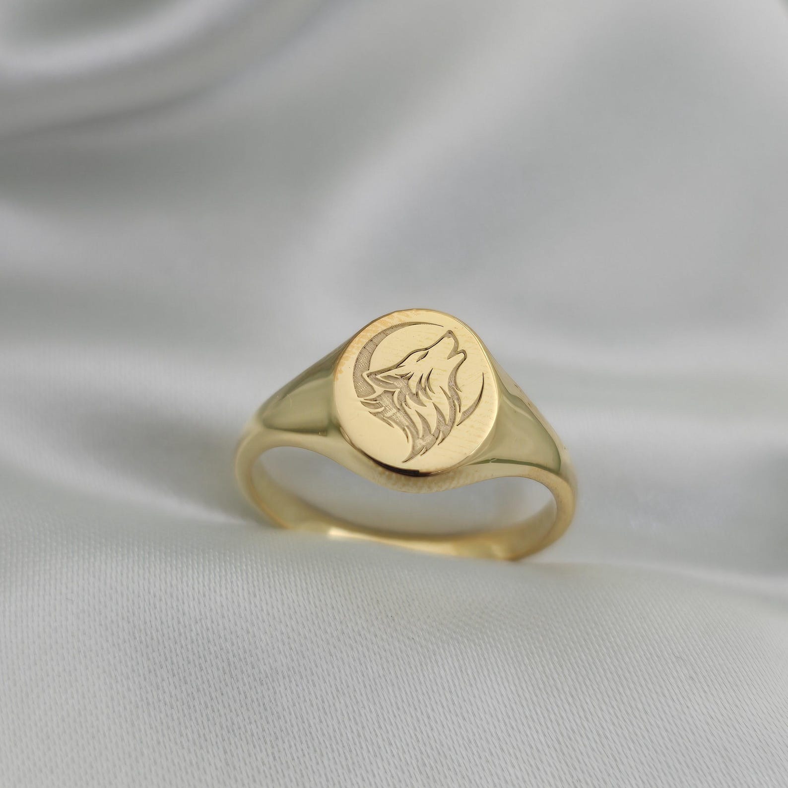 14K Gold Wolf Signet Ring | Personalized Jewelry | Howling Wolf ...
