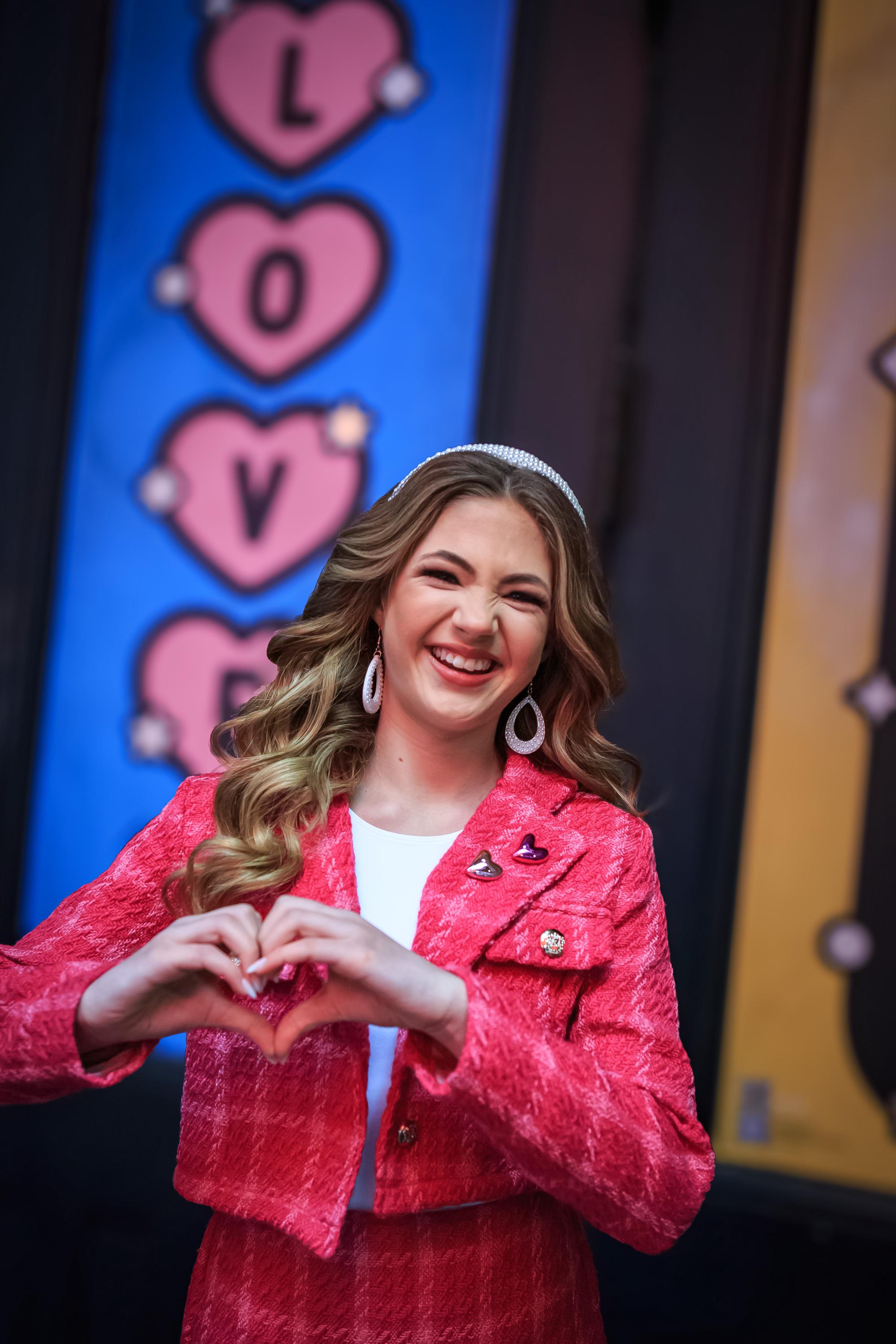 Balloon Pink Heart: Magnet for Pageant Contestant Number Sashes Fashion ...