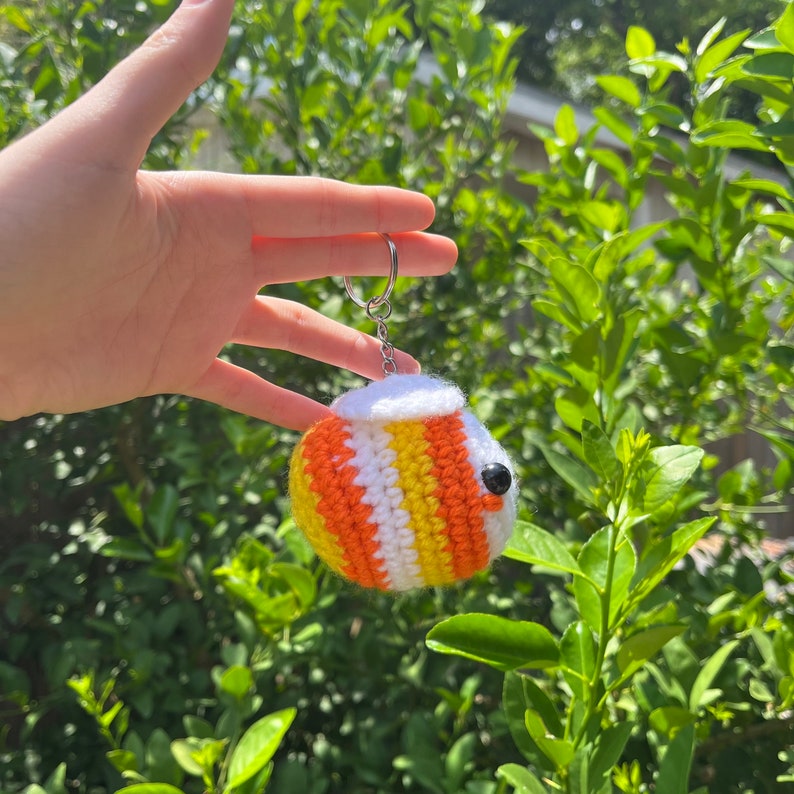 Crochet Candy Corn Bee Keychain - Etsy