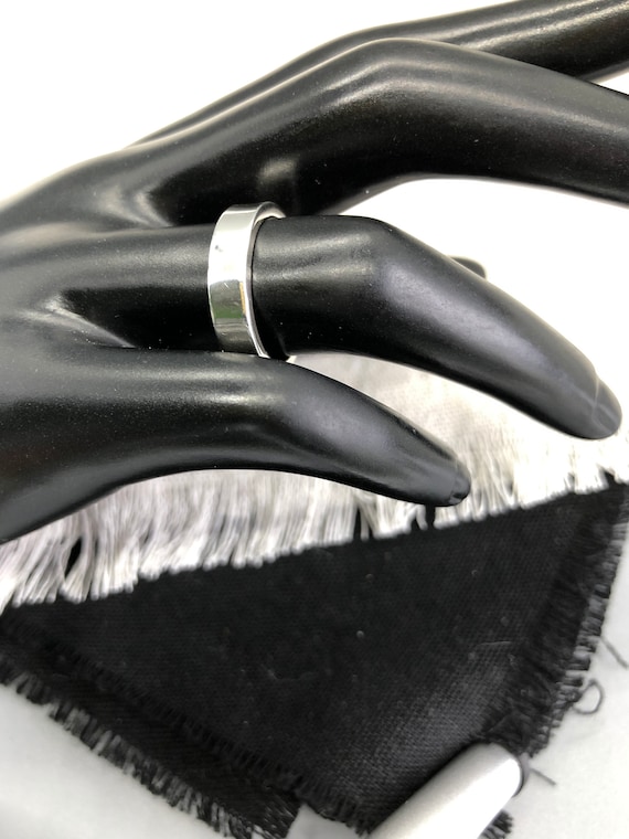 Wonderful, simple sterling silver - Gem