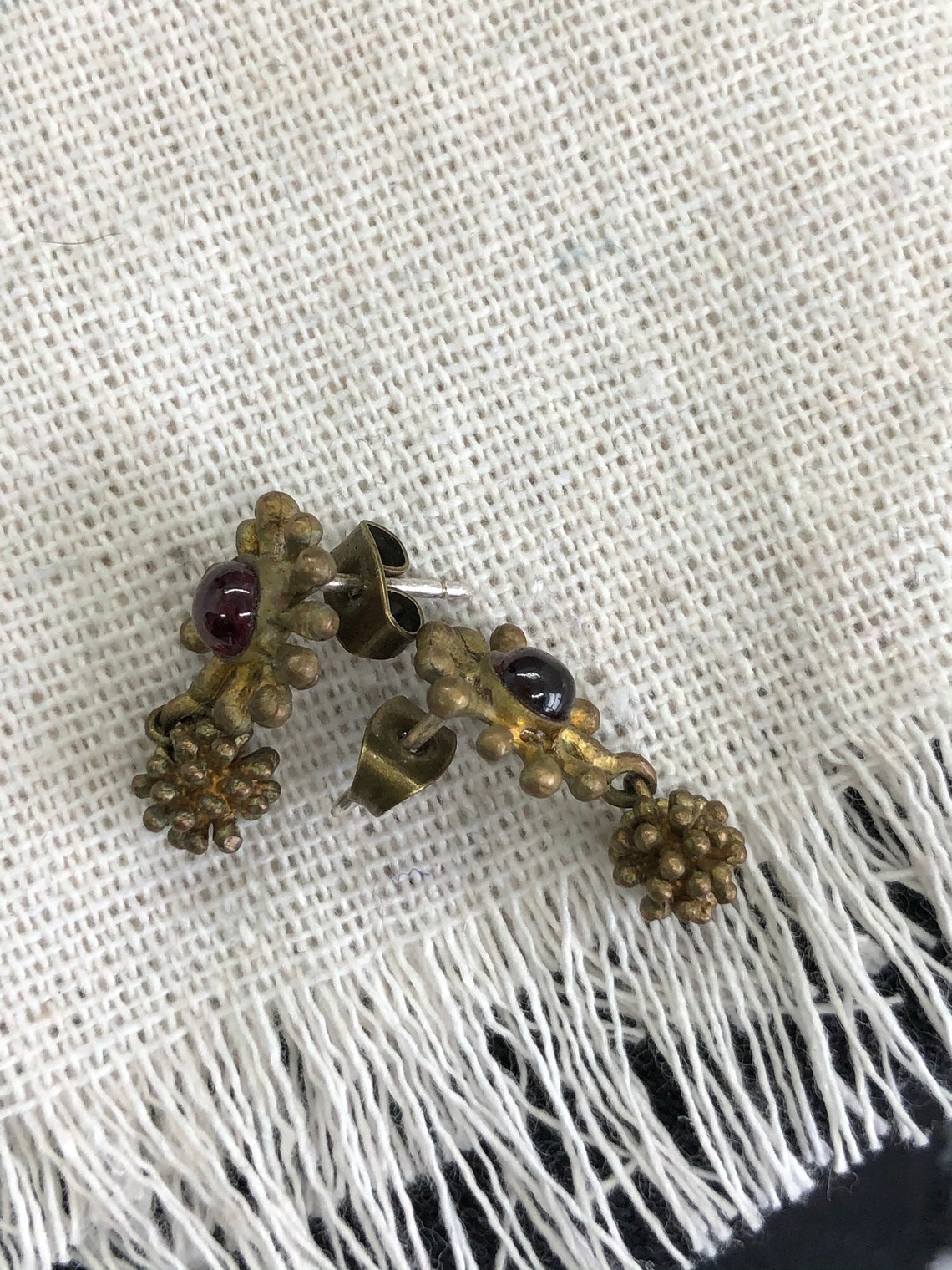 VINTAGE - Dull Brass Color Metal Flower With Purple Quartz With Small ...