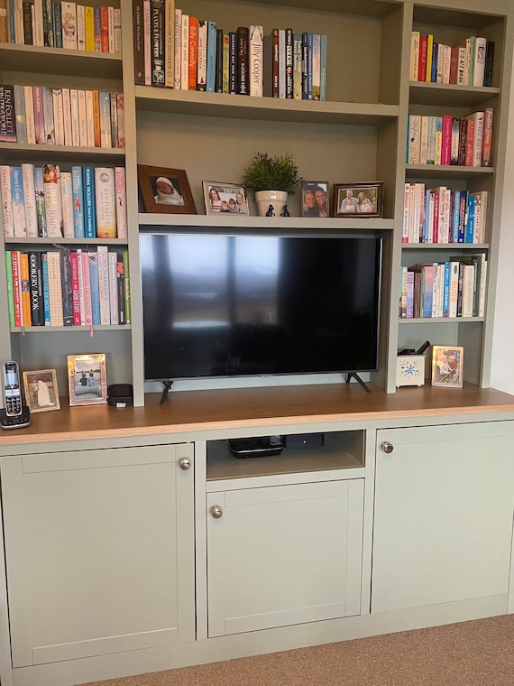 Bespoke dresser store
