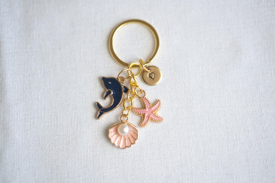Ocean Dolphin Starfish Shell Keychain, Handmade Beach Themed Keyring ...