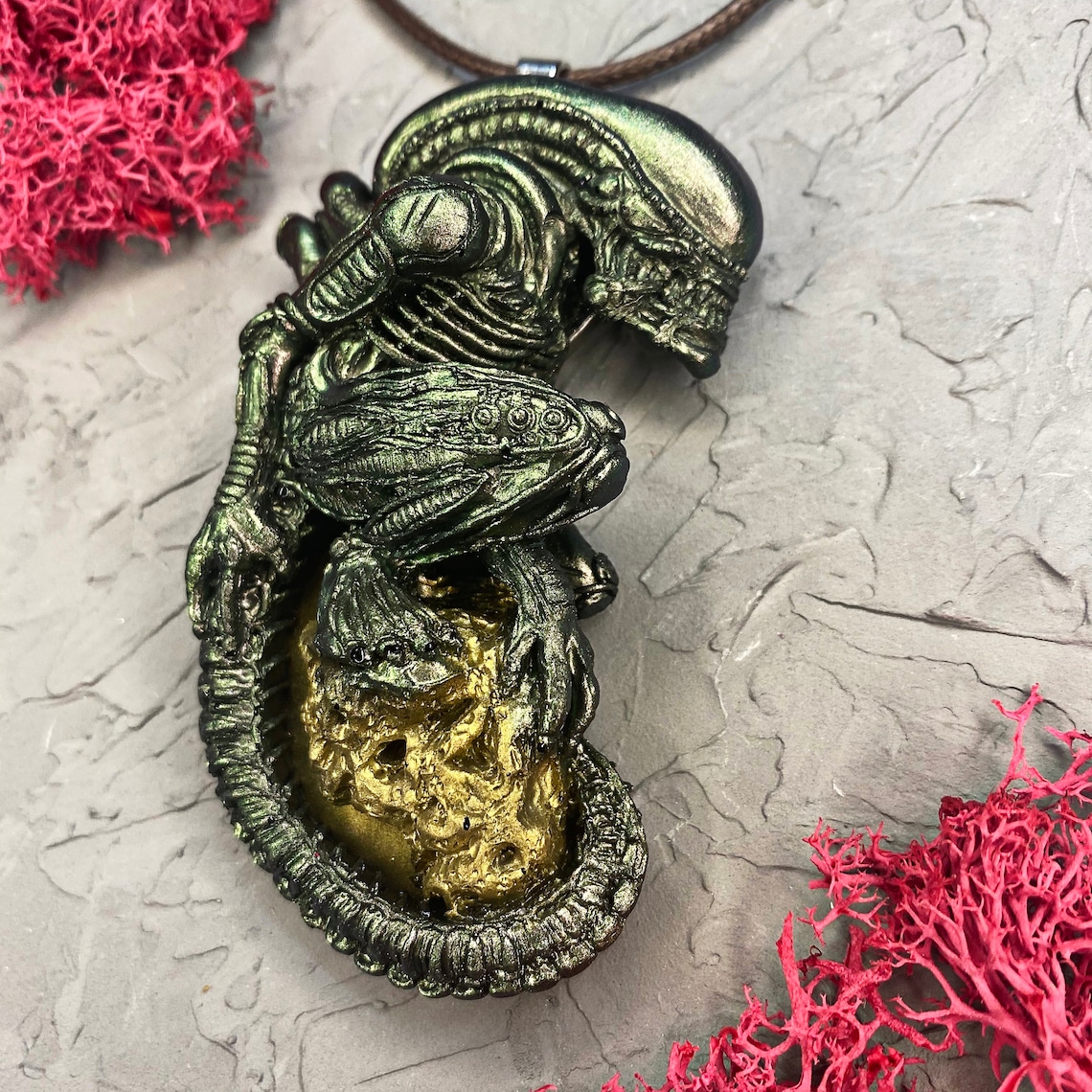 Xenomorph necklace pendant xenomorph xenomorph alien | Etsy