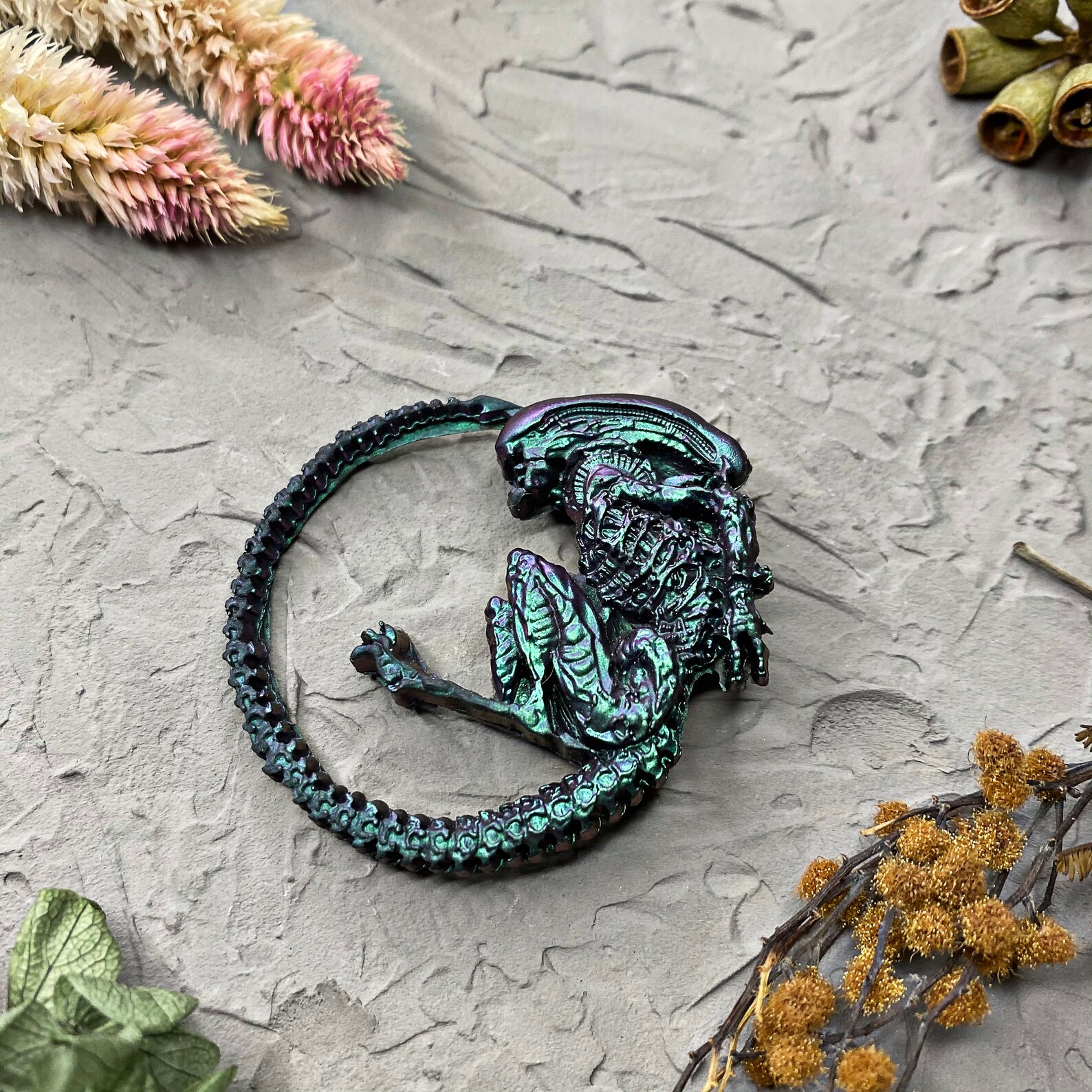Xenomorph pin xenomorph brooch xenomorph patch alien | Etsy
