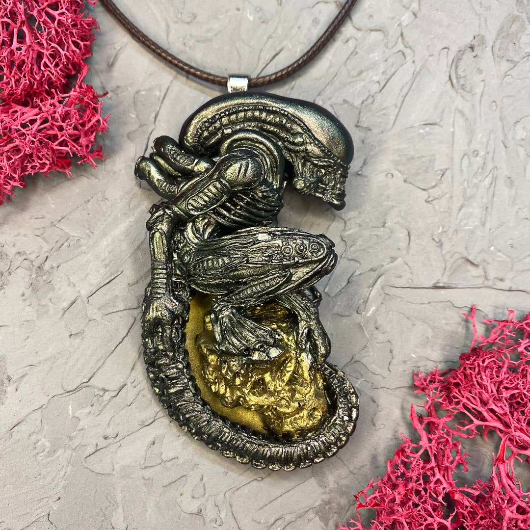 Xenomorph Necklace, Pendant Xenomorph, Xenomorph Alien - Etsy