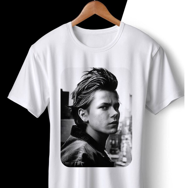 River Phoenix Shirt - Etsy