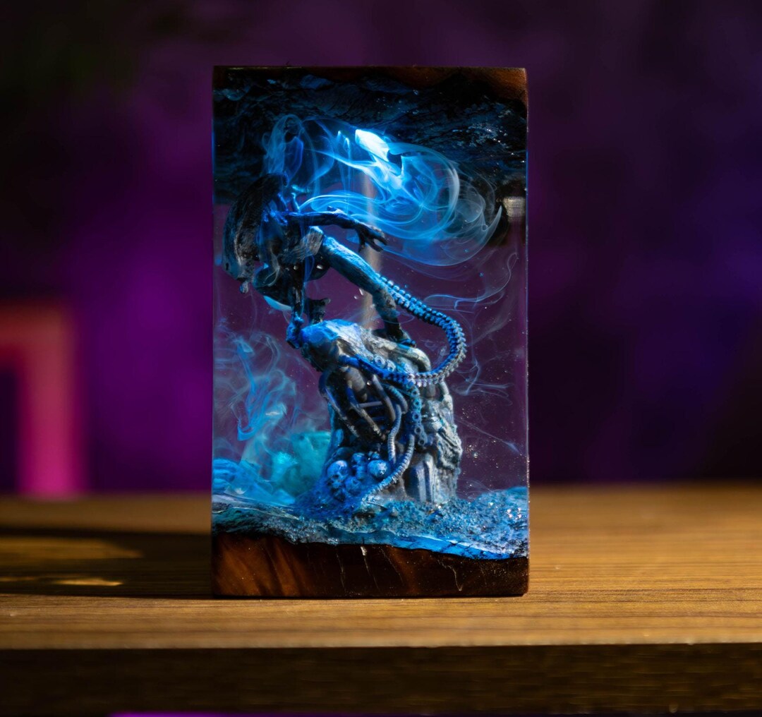 Space Monster Night Light, Alien Epoxy Resin Lamp, Home Decoration ...