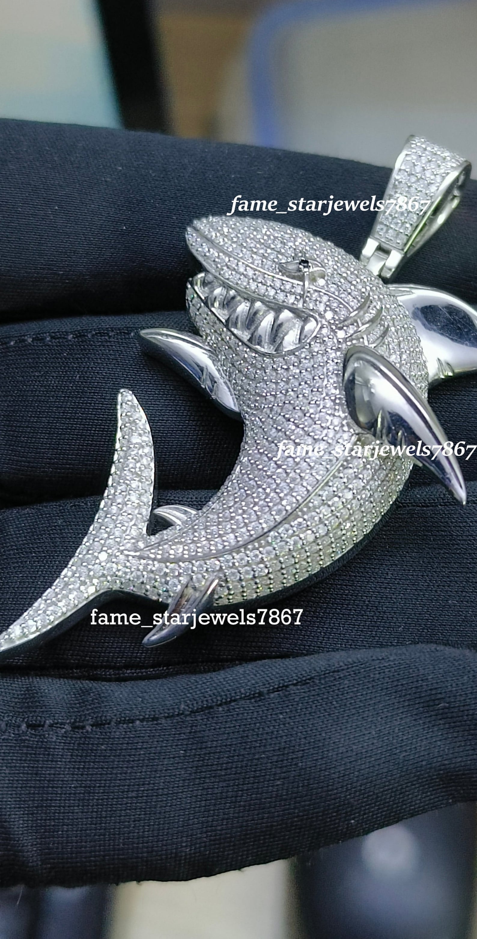 Men's 3D Shark Charm Pendant Cubic Zirconia VVS1/D Round Diamond ...