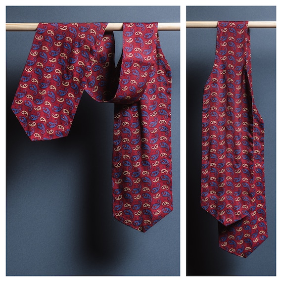 1960s Vintage Tootal Pattern Maroon Cravat / Vintage … - Gem