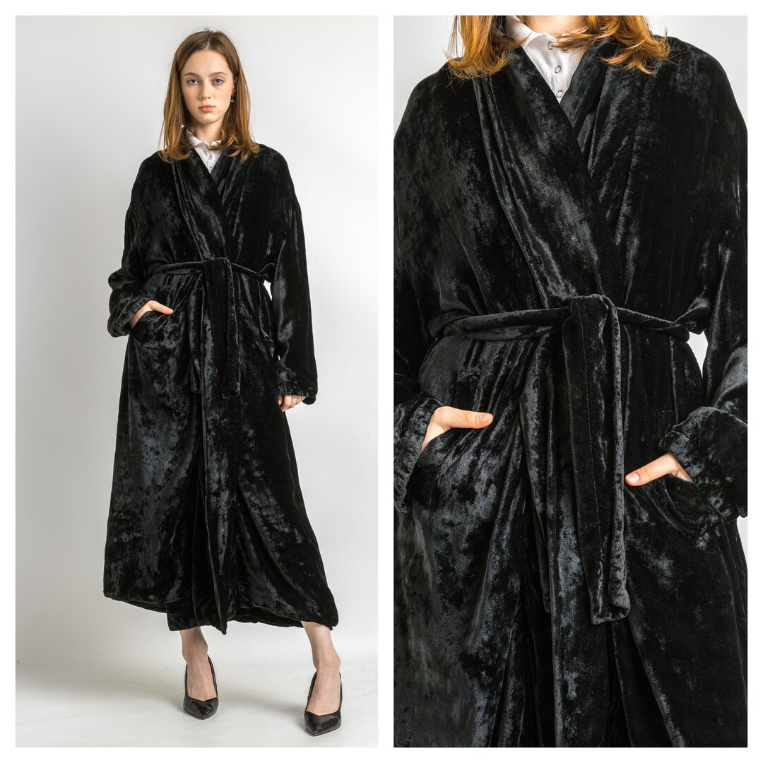 Vintage Woman Black Velvet Coat - Oversize Velvet Opera Coat -black ...