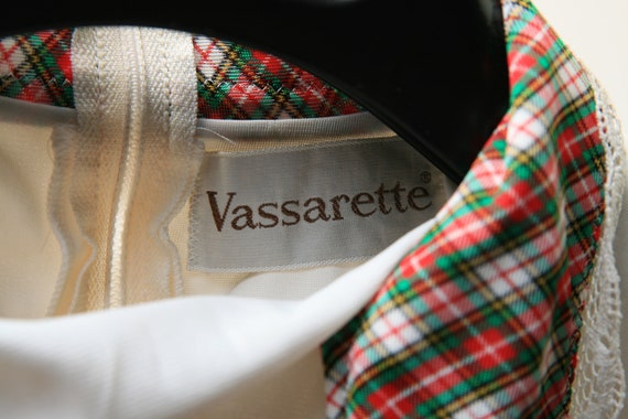 60s Vintage Woman Maxi Long Vassarette White A Line S… - Gem