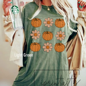 Comfort Colors® Vintage Floral Pumpkins T-shirt, Retro Pumpkin T-shirt ...