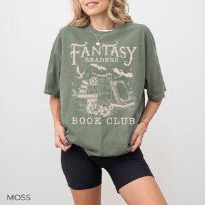 Book Readers, Bookish Fantasy Tshirt, Book Readers T-shirt, Gift for ...