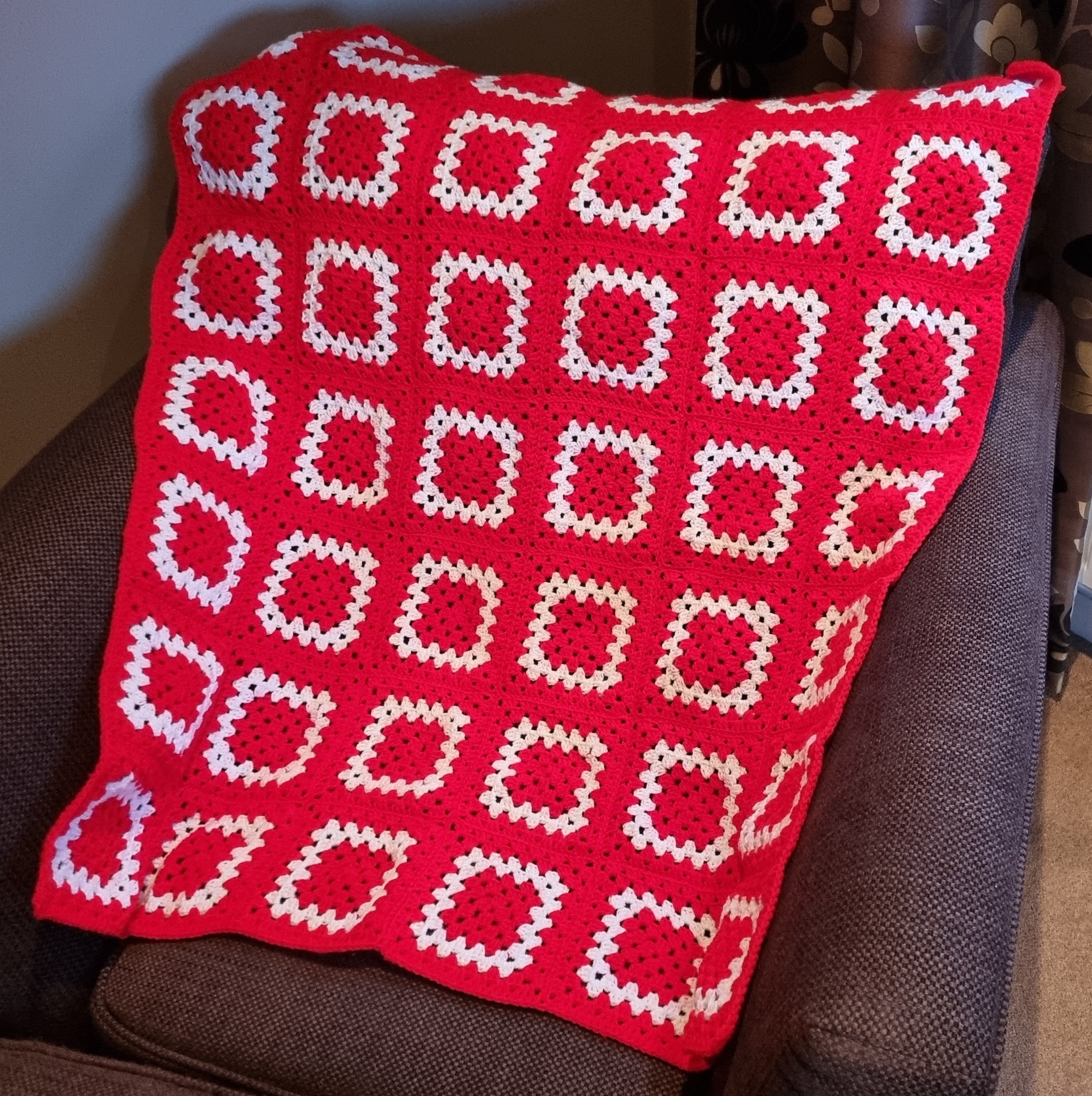 Crocheted Granny Square Red & White Blanket / Throw - Etsy