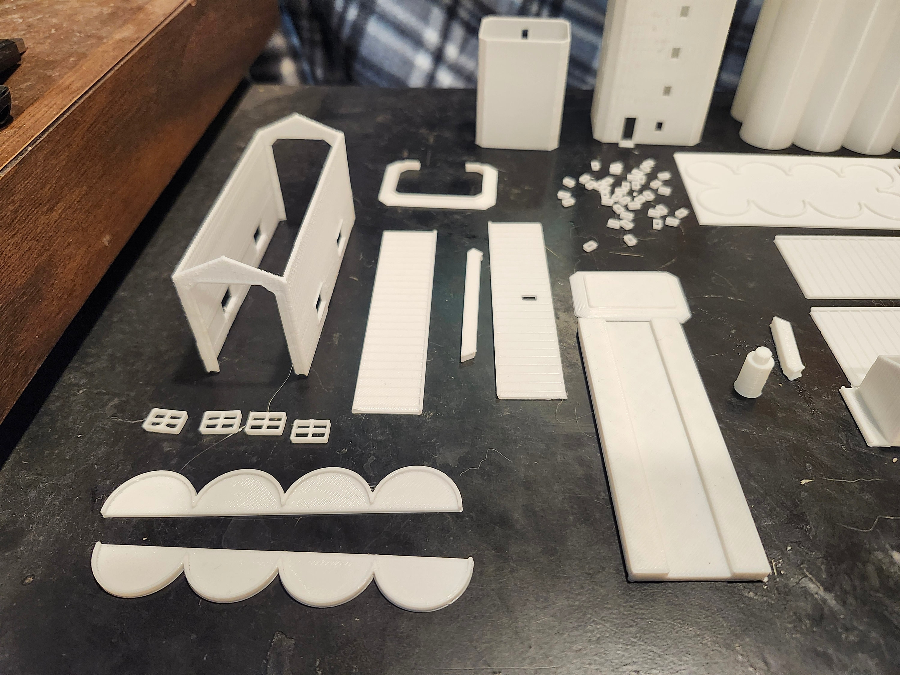 3D Printed HO Scale 8 Silo Concrete Grain Elevator With Single Track ...