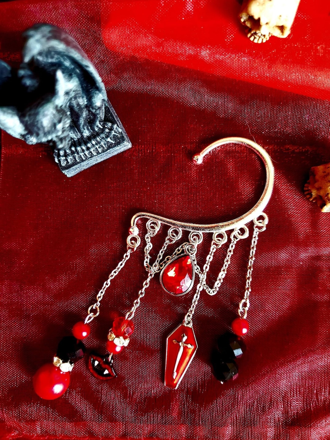 Vampire's Kiss - Ear Cuff - Gothic Halloween - Etsy