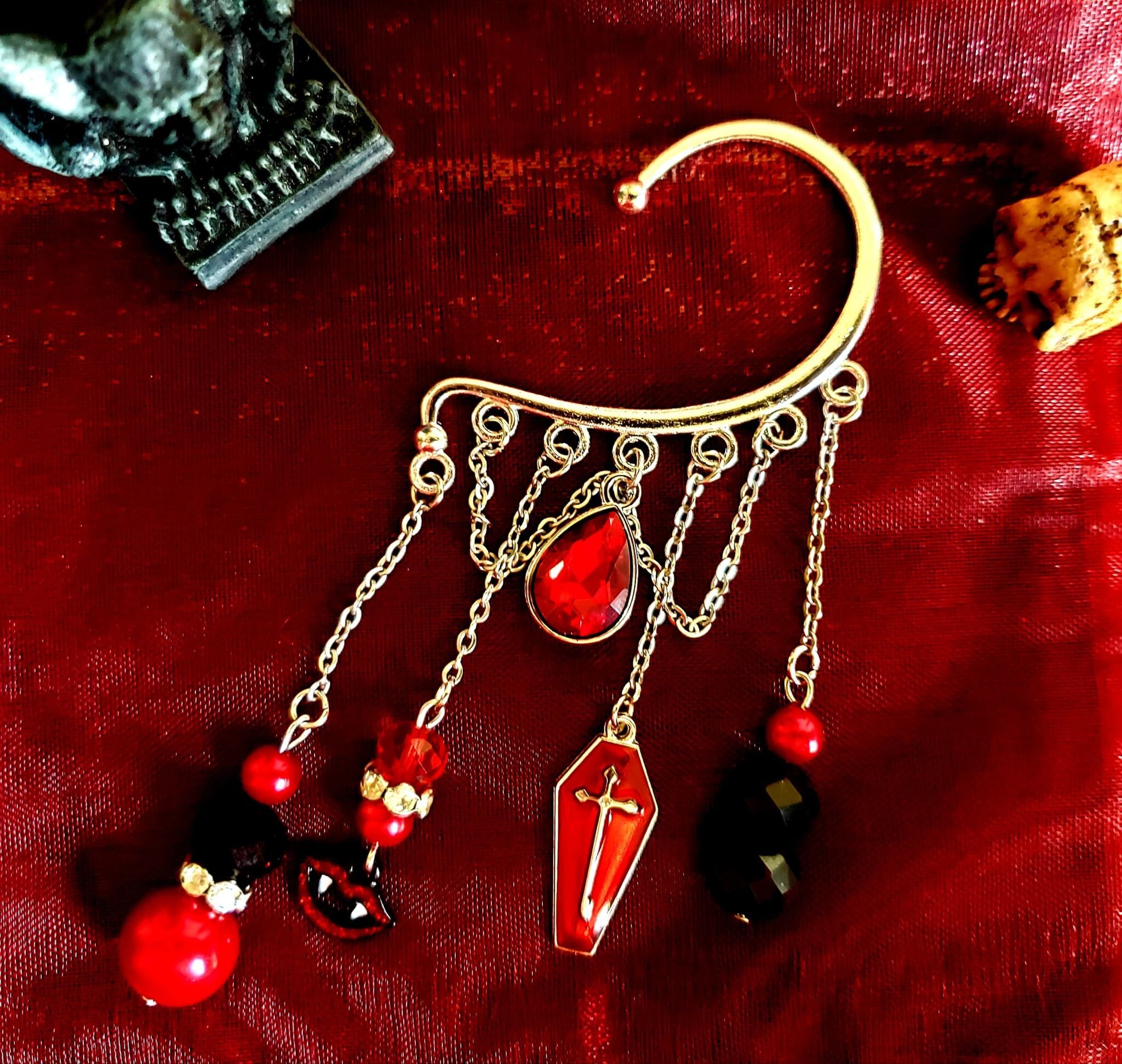 Vampire's Kiss - Ear Cuff - Gothic Halloween - Etsy
