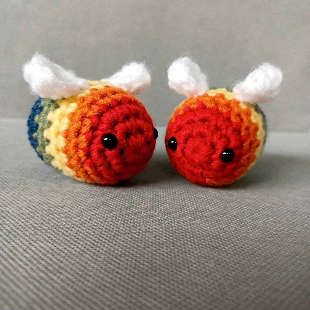 Mini Gay Pride Bee, Rainbow / LGBTQ Crochet Bumble Bee, Custom Pride ...