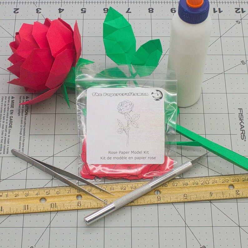 3D Papercraft Rose Kit - Etsy México