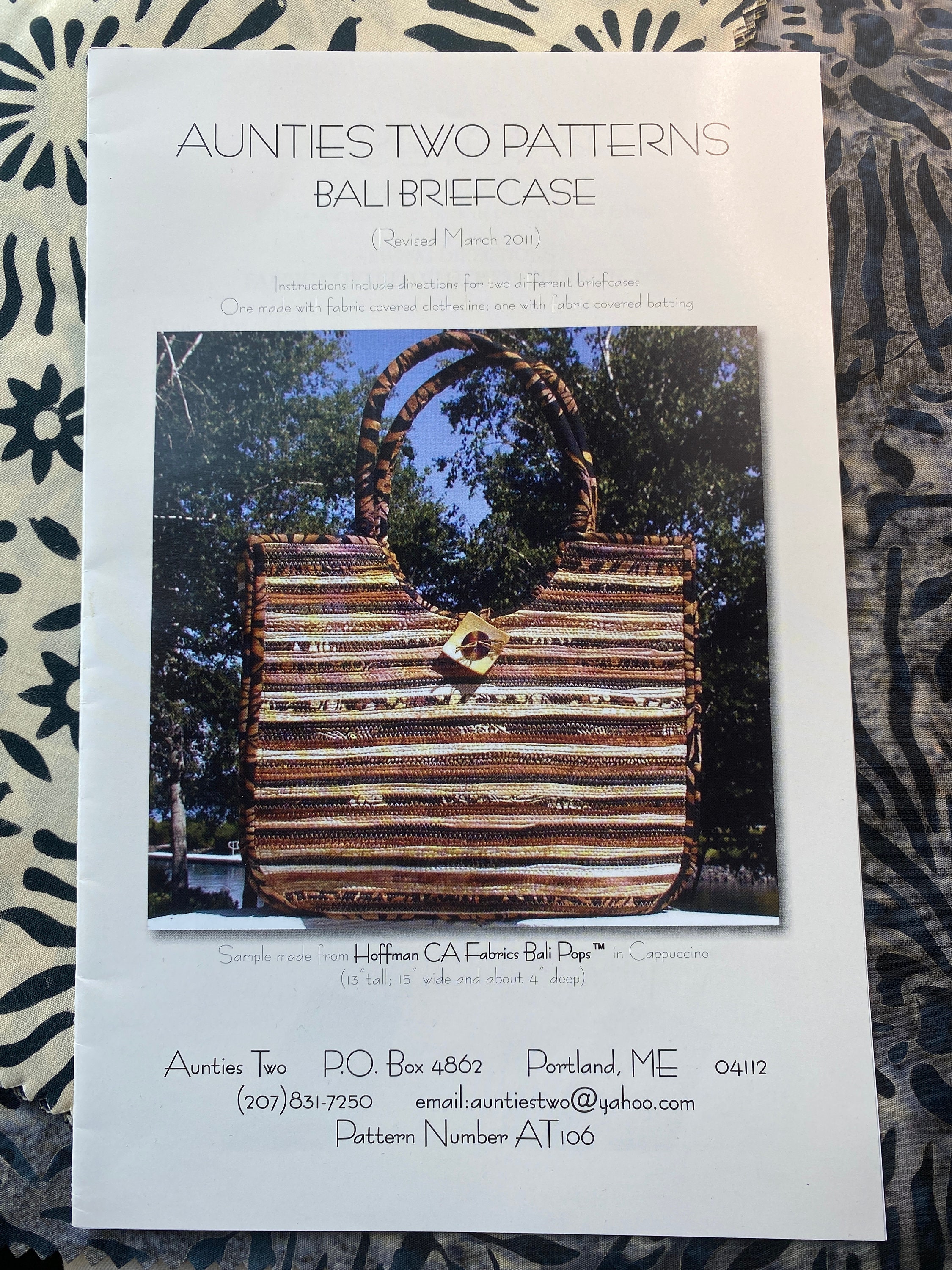 Aunties Two BALI BRIEFCASE Tote Bag Pattern, Bag Patterns Using Fabric ...