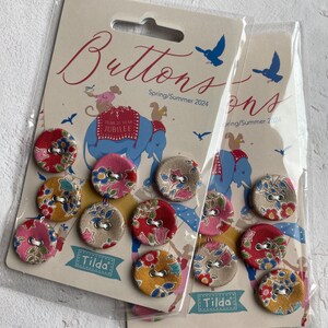 Tilda ™ Buttons, FARM FLOWERS Buttons, 8 Piece 18mm Cloth Covered ...
