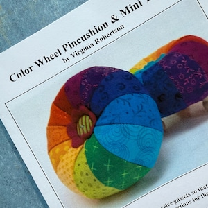 COLOR WHEEL Pincushion & Mini Tuffet Pattern, Use the Color Wheel or ...