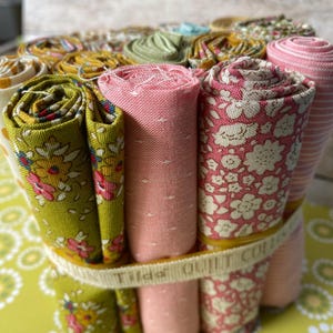 Tilda Buttons, Tilda FAT EIGHTH BUNDLES, Spring Easter Pastels, 10 ...