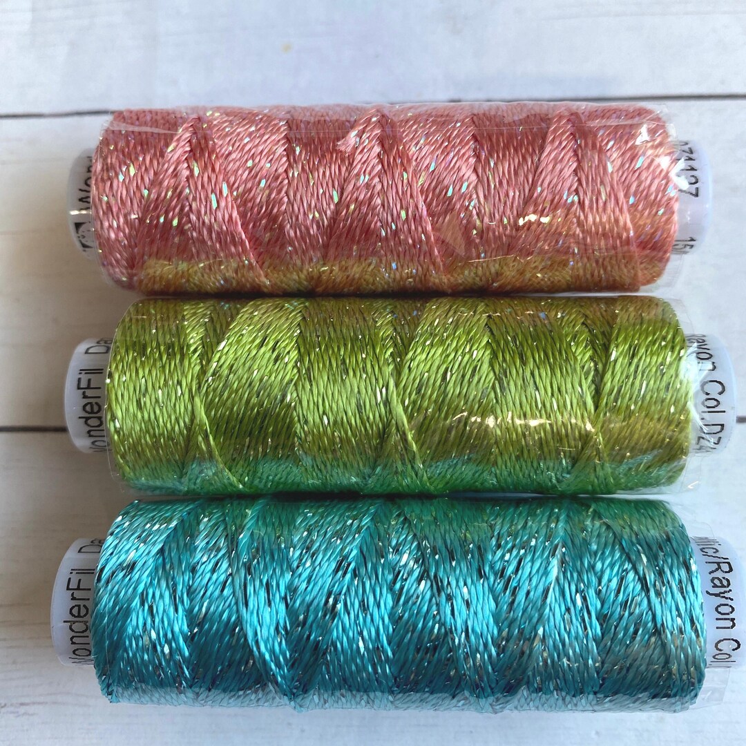 8wt DAZZLE by Wonderfil ™ , Three Color PASTELS Mix, Rayon Metallic 50 ...