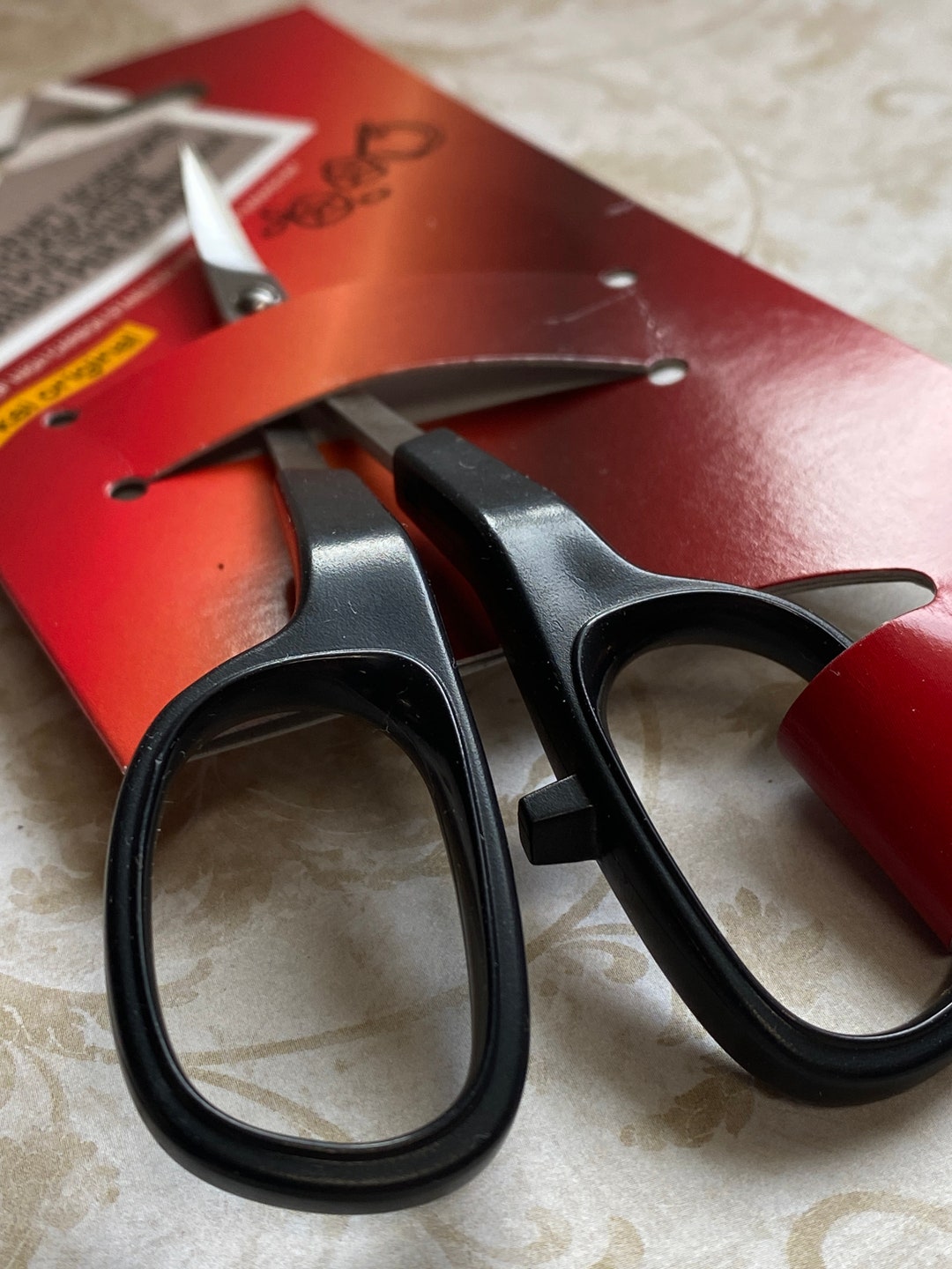 KAI 5 INCH Needle Craft Scissors, Double Curved Blades, Top Rated ...