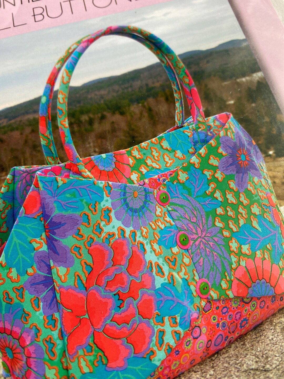 Aunties Two ALL BUTTONED UP Pattern, Classy Handbag, Pre Quilted Fabric ...