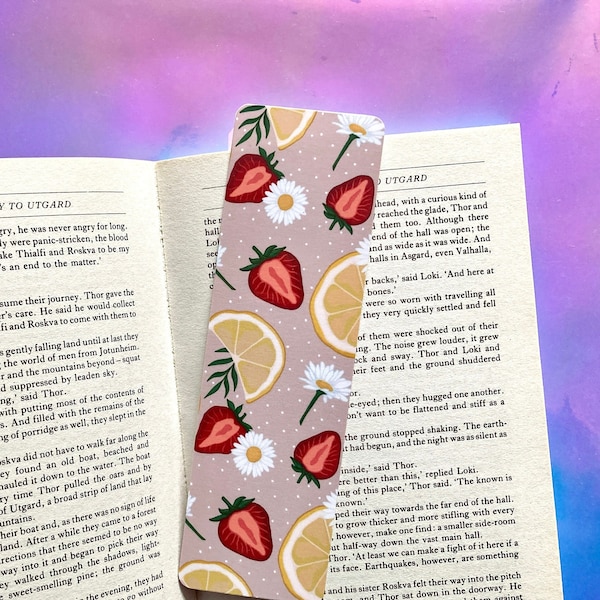 Illustrated Bookmark - Etsy
