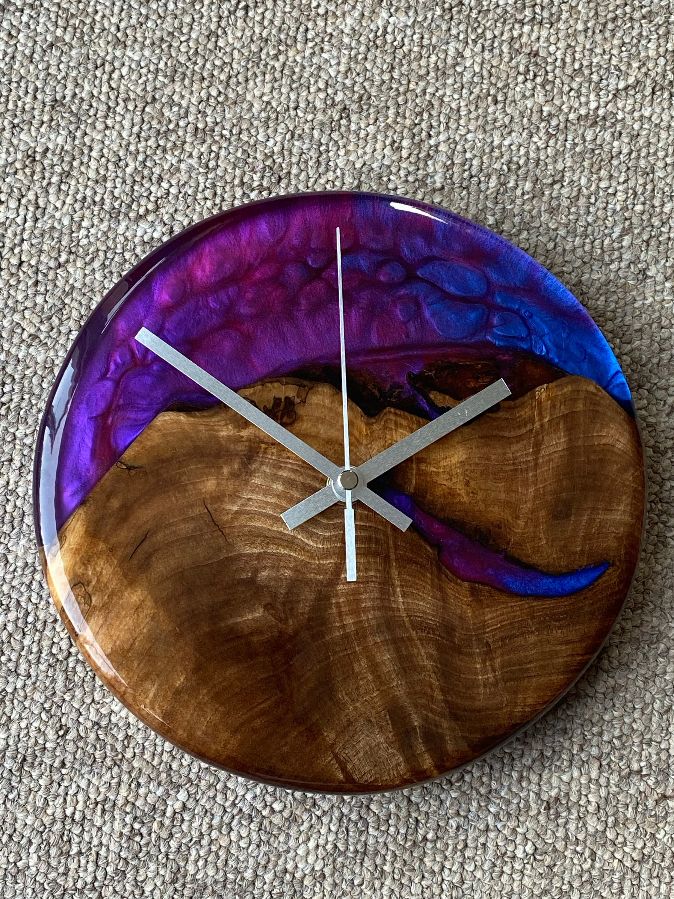 Home & Living Home Décor Resin and wood clocks etna.com.pe