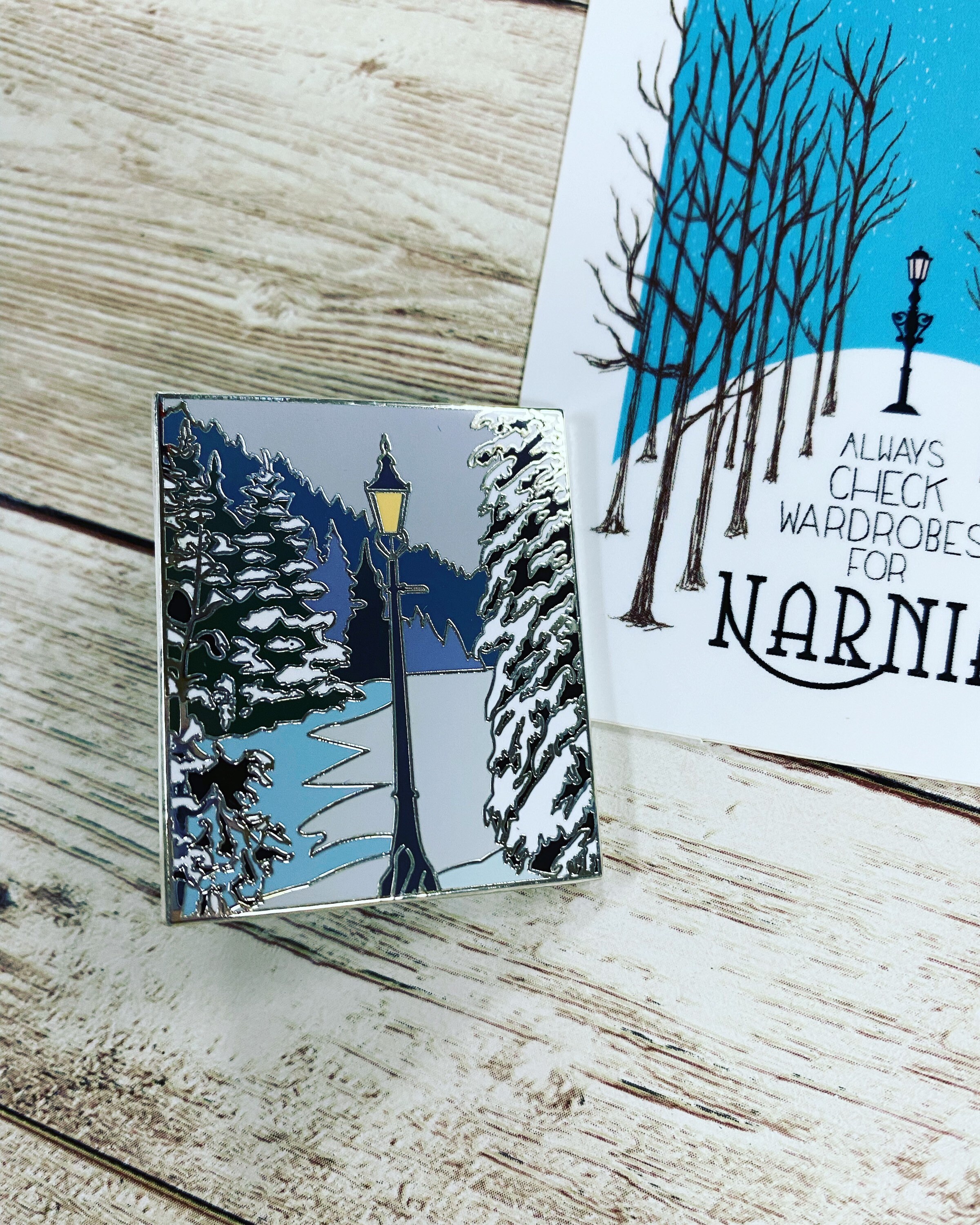 Variety Packages of Chronicles of Narnia Lamppost and White Witch ...