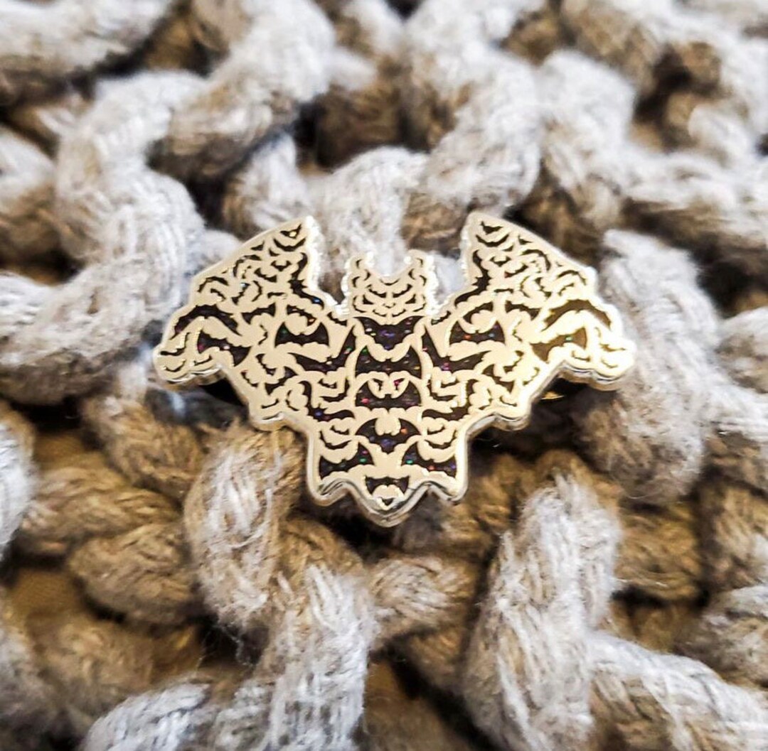 Dracula Bat Enamel Pin Vampire Pin Literary Halloween Lanyard Pin - Etsy