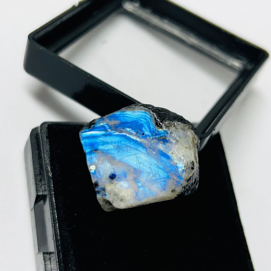 Natural Moonstone Raw Moonstone Moonstone Rough Blue Moonstone 31.55 ...