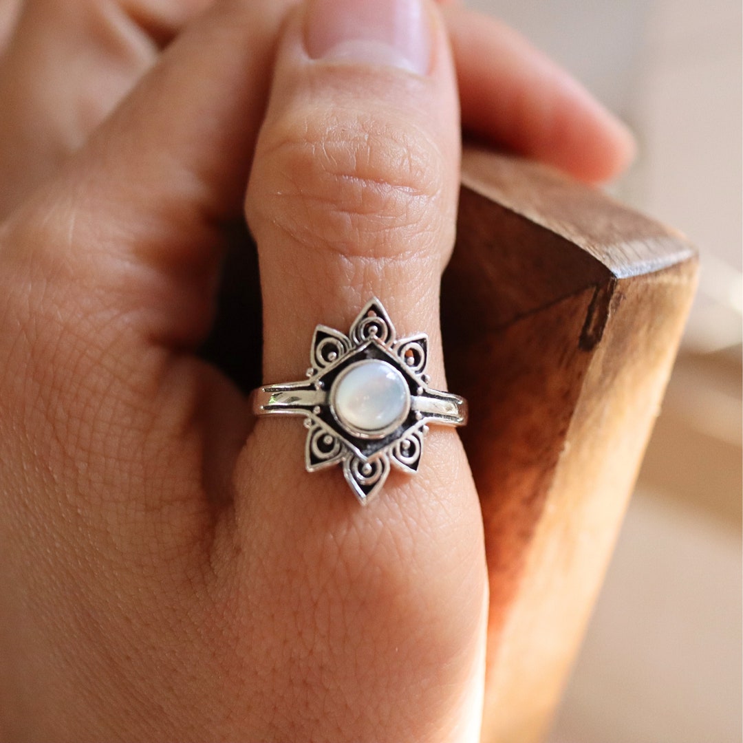Natural Pearl Flower Gemstone Ring, Flower Ring, MOP Ring, Boho Ring, Stacking Ring, Rainbow ...