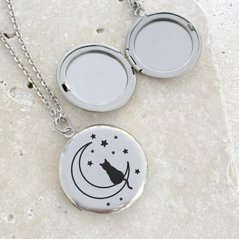 Moon Locket - Etsy