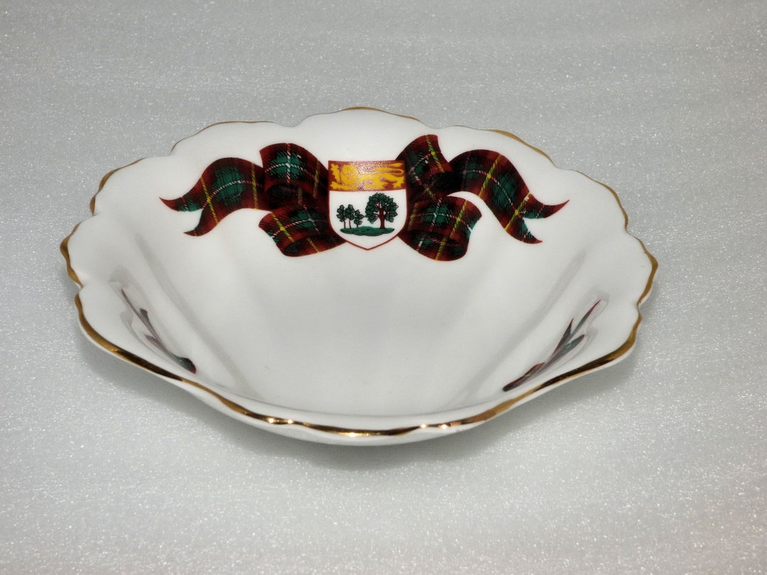 ROYAL ALBERT PEI Prince Edward Island Tartan Shell Shaped Trinket ...
