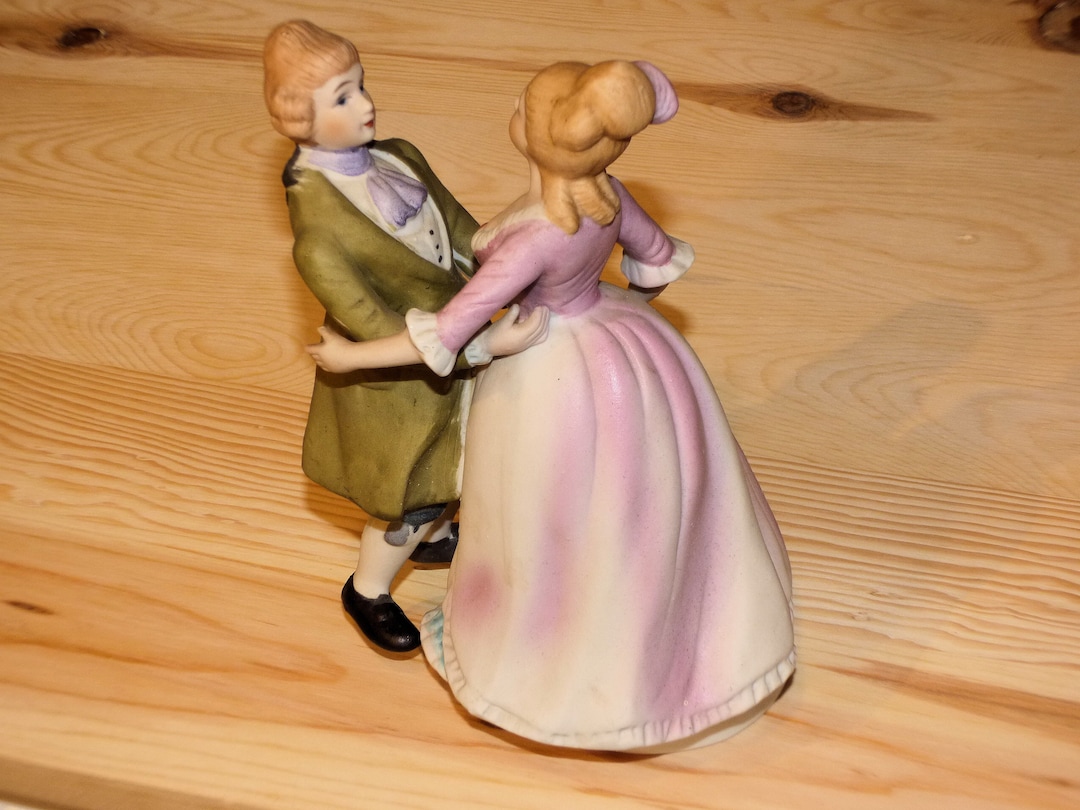 Marie Antoinette / 1700s Court Fashion / Himark Musical Figurine ...