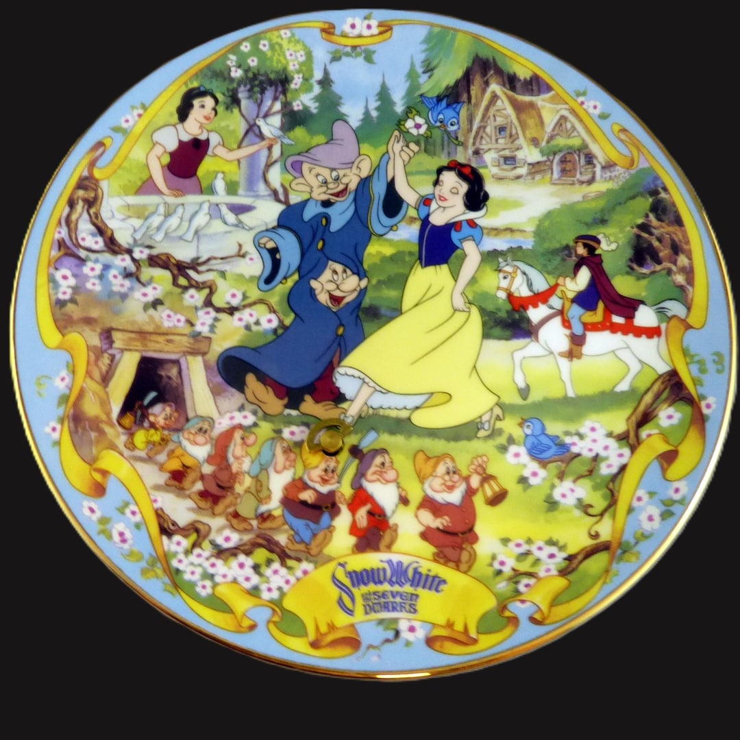 Snow White MUSICAL PLATE, Music Box, DISNEY Musical Memories Fine ...